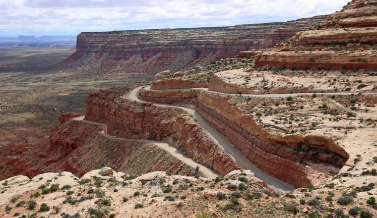 Moki Dugway and Muley Point Utah: how to get there and some useful advice